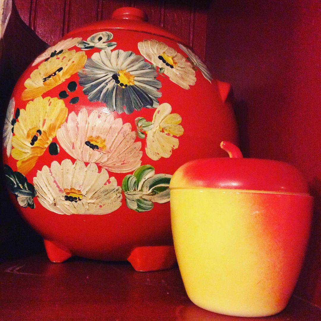 Kitschy Collectibles | Red Sky Trading